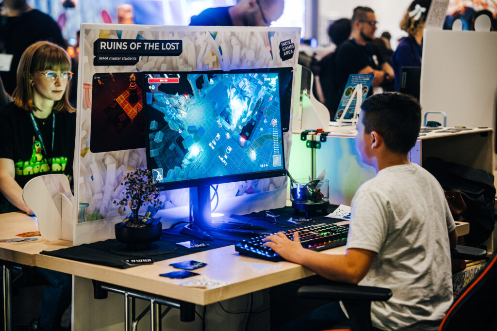 Indie Games Area – LEVEL UP